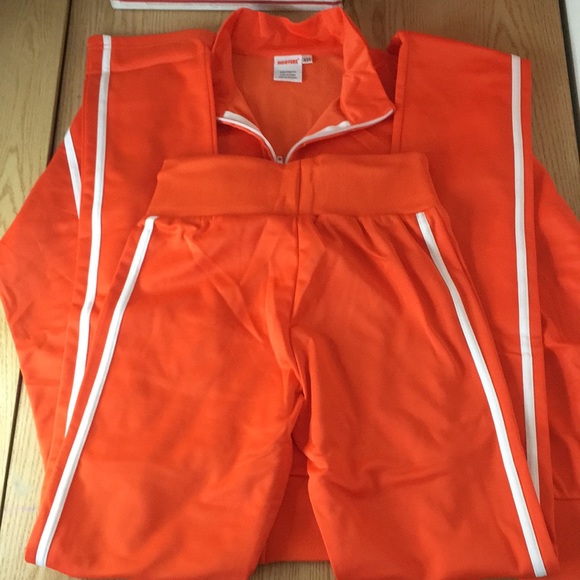 Hooters | Pants & Jumpsuits | New Rare Vintage Hooters Girl Uniform ...